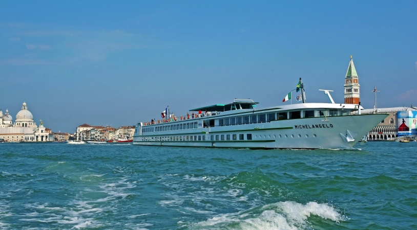 MS Michelangelo